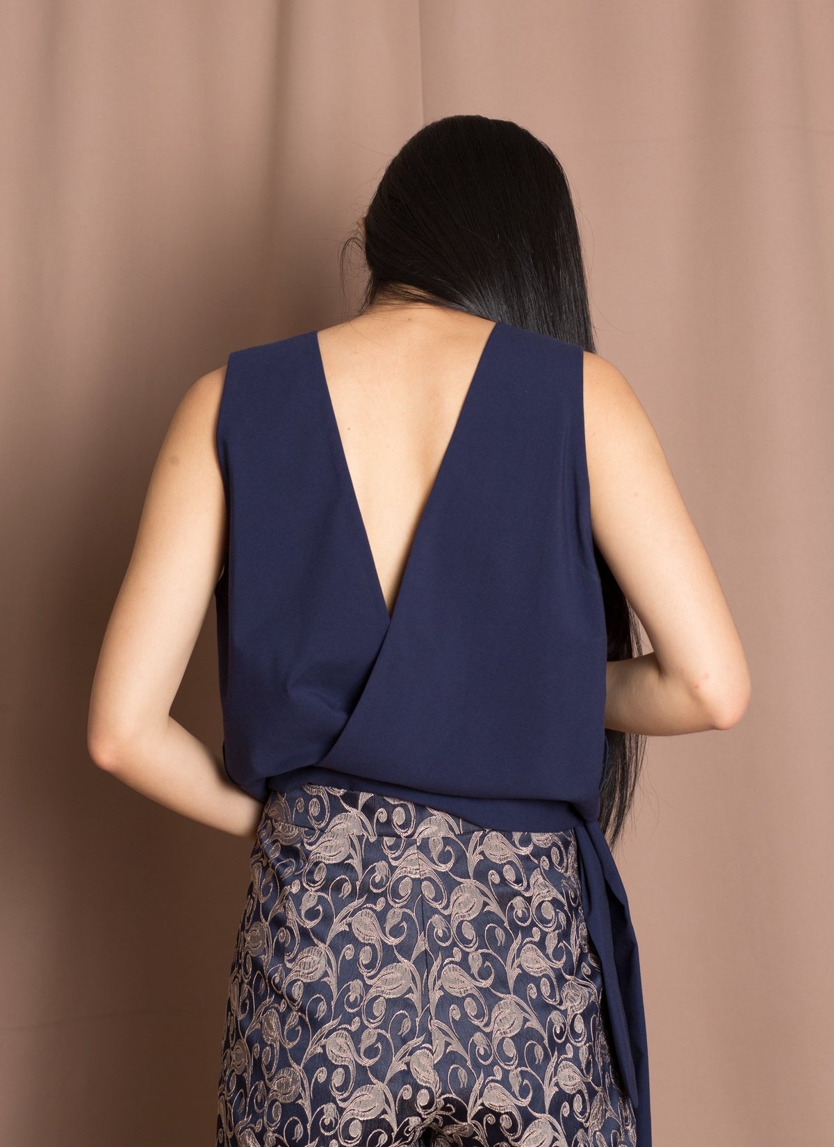 KAAREM Tý Back V Wrap Top - Dark Blue | Garmentory