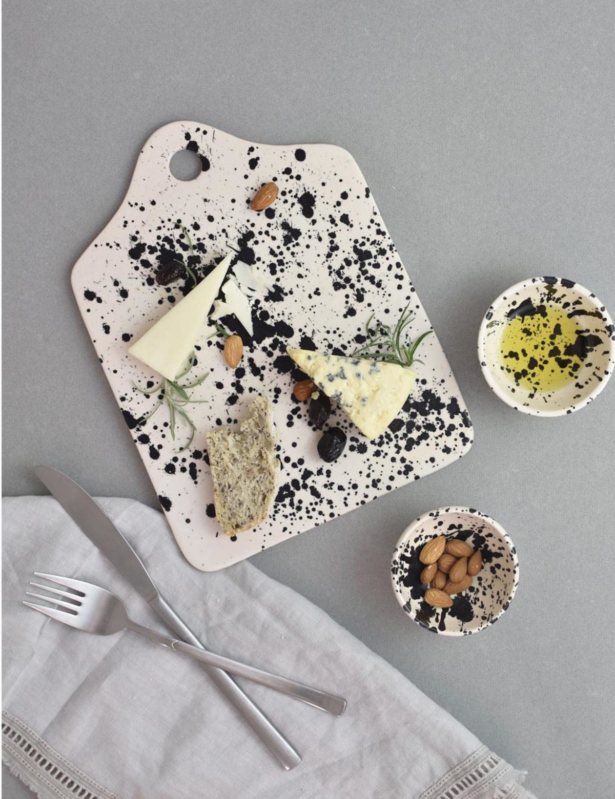 OWO Cerámica Rock Cheese Board | Garmentory